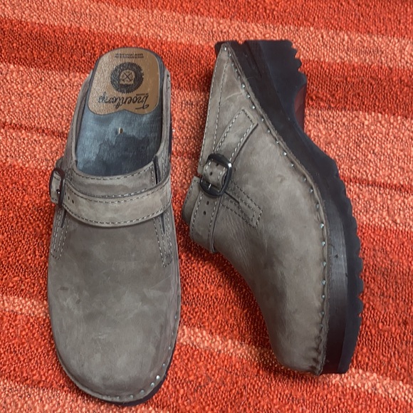 Troentorp | Shoes | Troentorp Sweden Clogs Nubuc Leather Handmade Sz 38 ...
